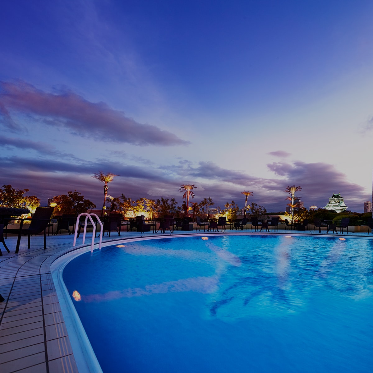【2020】プール＆ナイトプールはホテルニューオータニ大阪で | The New Otani POOLS OSAKA